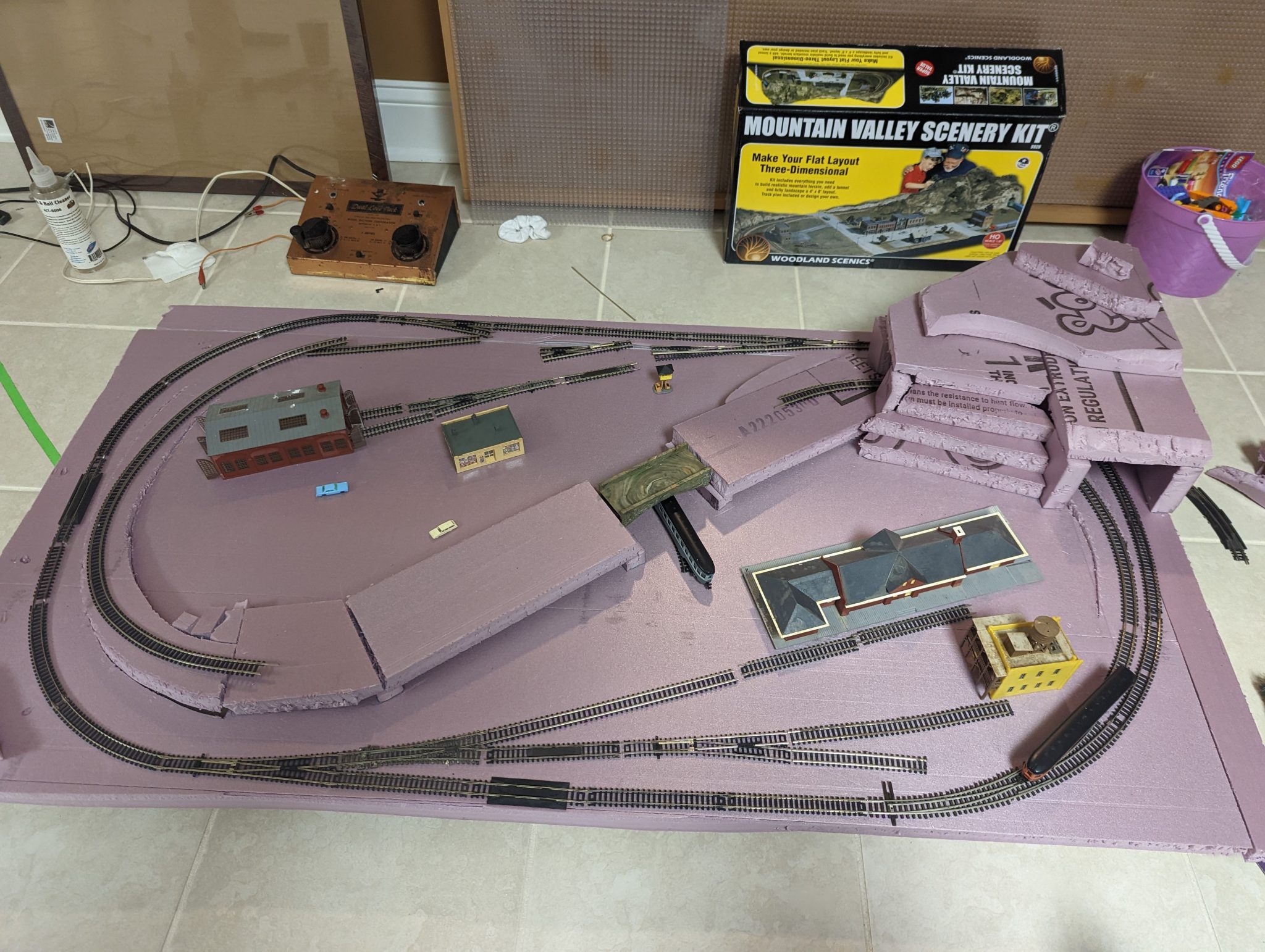 Crafting Scenic Wonders: Building an N-Scale Mountain – My Model Railroad